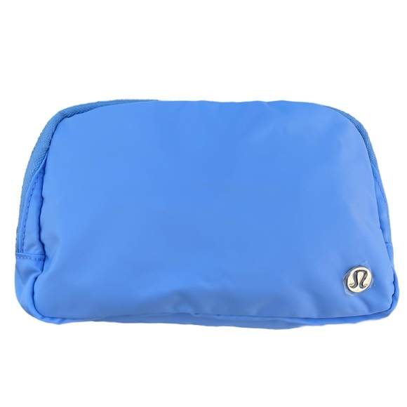 lululemon athletica | Bags | Nwt Lululemon Everywhere Belt Bag L ...